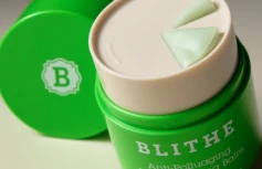 Очищающий гидрофильный бальзам с успокаивающими экстрактами Blithe Anti ...